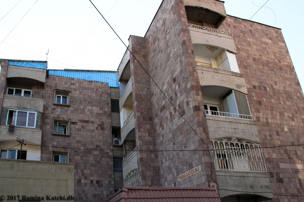 Residential building at the address Mashtoc 8 - ArmArch