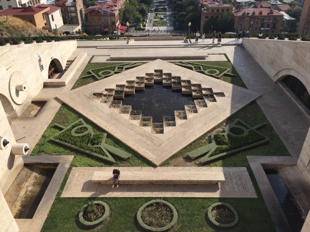 'Cascade' complex - ArmArch